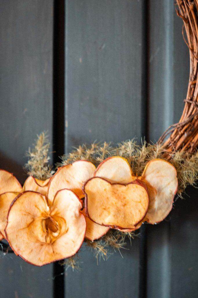 Easy Christmas Apple Wreath - Twelve On Main